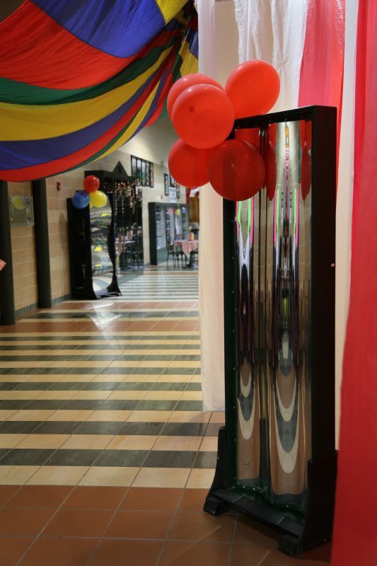 Decor & Themes - Cincinnati Circus