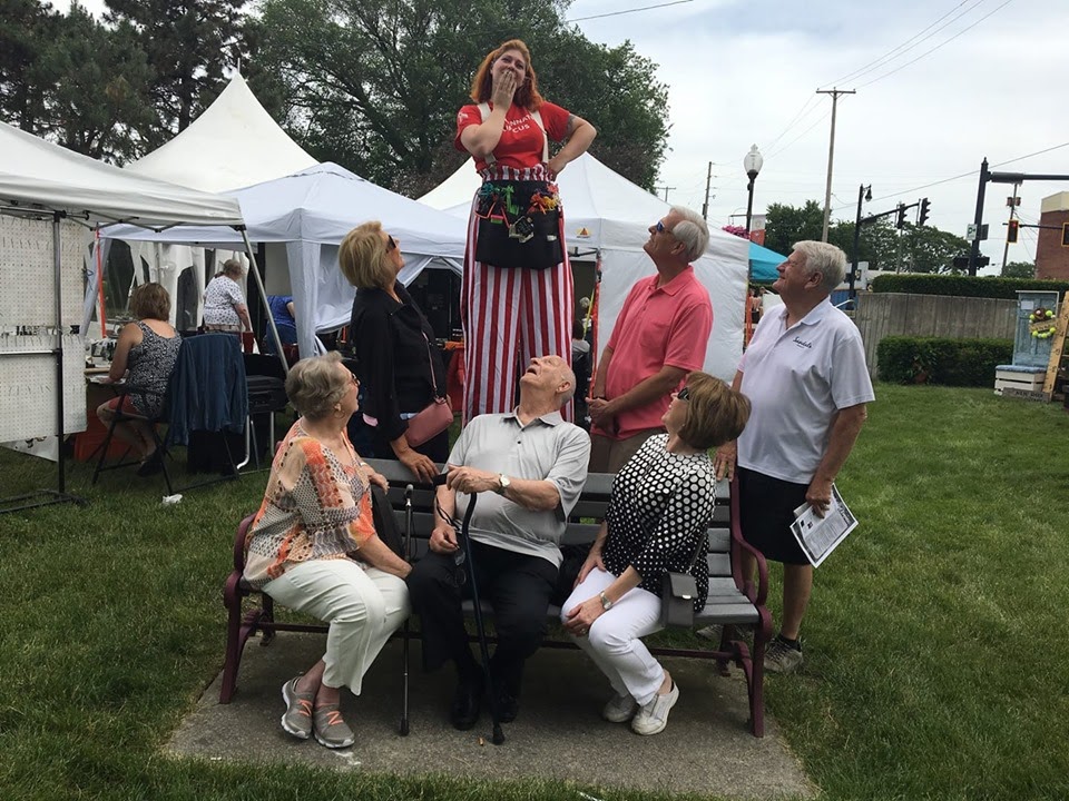 Strolling Entertainment - Cincinnati Circus